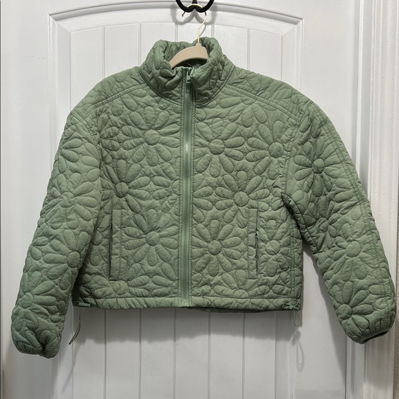 Love Tree | Jackets & Coats | Love Tree Green Floral Ultra Light ...